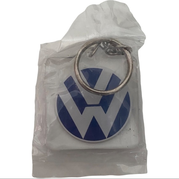 Volkswagen | Other | Vtg 8s Vw Volkswagen Car Emblem Square Keychain ...